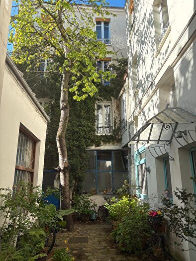 Paris 11ème, Léon-Blum, Folie-Regnault : Appartement 3 pièces à vendre