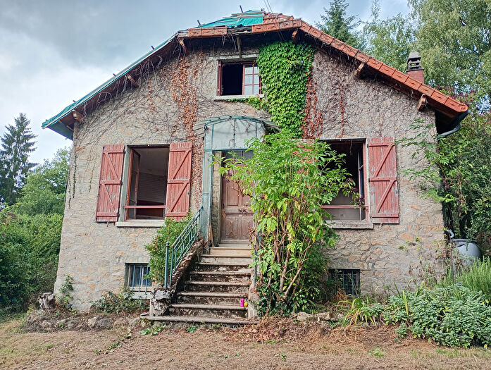 Maison à vendre - Saint-Hilaire-le-Château - 6 pièces - 5 chambres