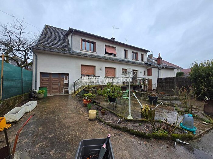 Maison à vendre - Gray - 12 pièces - 6 chambres