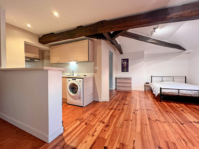 Appartement à vendre - Saintes, Centre-ville - 1 pièce