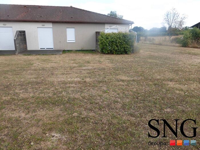 Appartement à louer - Le Châtelet - 4 pièces - 3 chambres