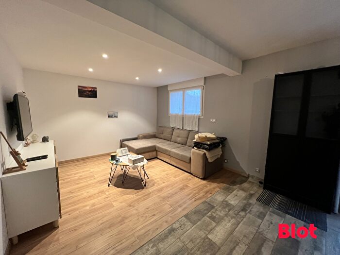 Maison à louer - Marpiré - 4 pièces - 3 chambres