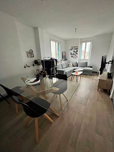 Appartement à louer - Centre Ville, Saint-Vallier - 3 pièces - 2 chambres