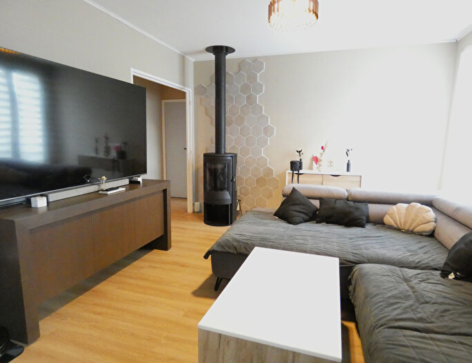 Maison à vendre - Saint-Léon-sur-lIsle - 5 pièces - 4 chambres