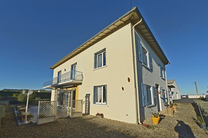 Maison à vendre - Meursac - 9 pièces - 5 chambres