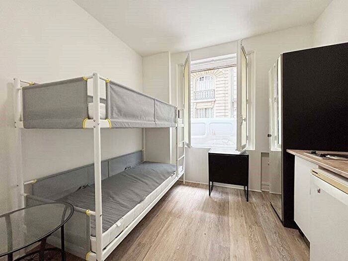 Auteuil Nord, Paris 16ème arrondissement : Appartement 1 pièce à louer