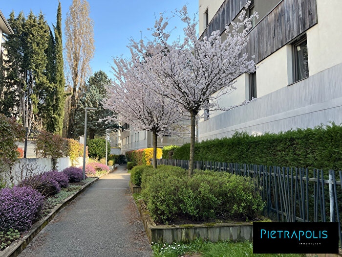 Appartement à vendre - Écully, Centre-ville - 4 pièces - 3 chambres