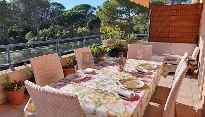 Appartement à vendre - Saint-Raphaël, Valescure, Vaulongue - 4 pièces - 3 chambres