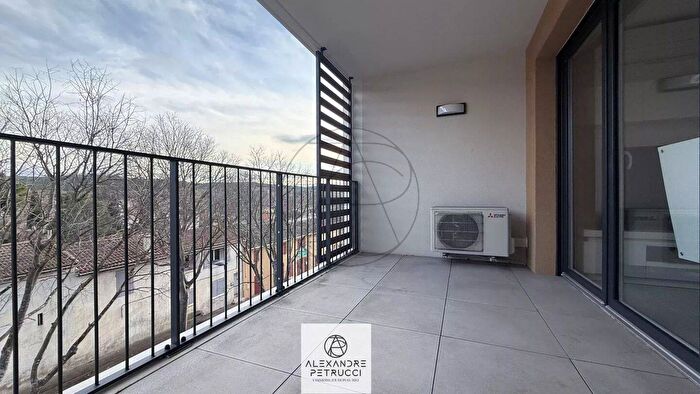 Appartement 4 pièces à Luynes, Aix-en-Provence, à louer