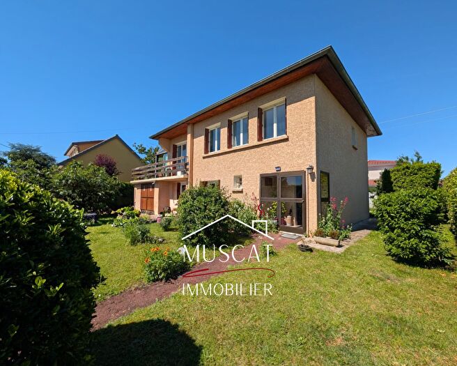Saint-Bonnet-de-Mure - Maison 5 pièces à vendre