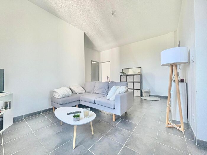 Appartement à louer - Valence, Faventines - 3 pièces - 2 chambres