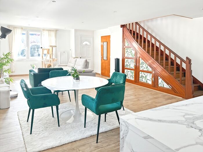 Maison à vendre - La Chapelle-des-Marais - 6 pièces - 3 chambres