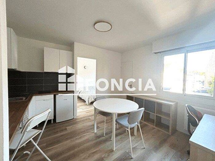 Gambetta, Cholet : Appartement 2 pièces à louer
