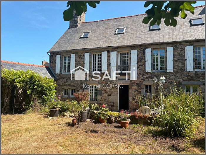 Maison à vendre - Lanvollon - 9 pièces - 5 chambres