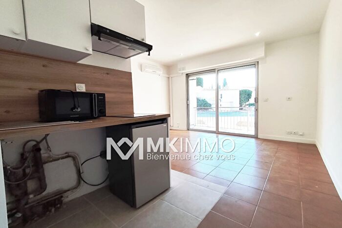 Appartement à louer - Cagnes-sur-Mer - 1 pièce