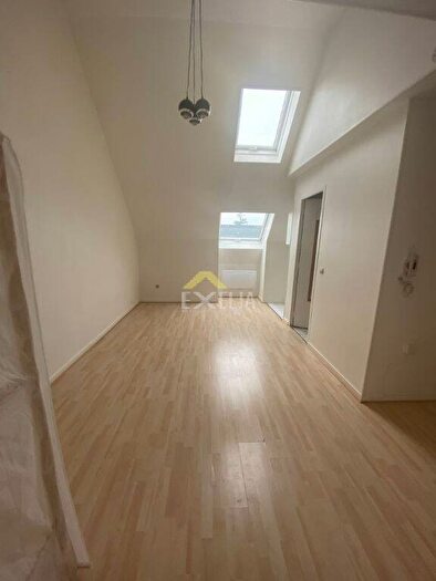 Issou : Appartement 2 pièces à louer