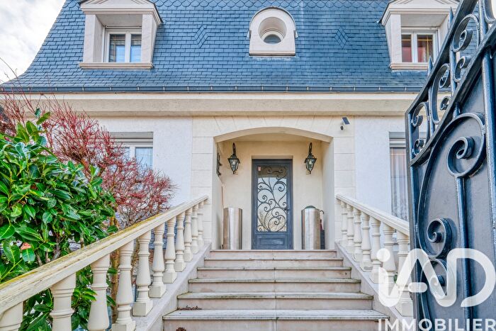 Maison à vendre - Livry-Gargan, LAbbaye - 8 pièces - 6 chambres