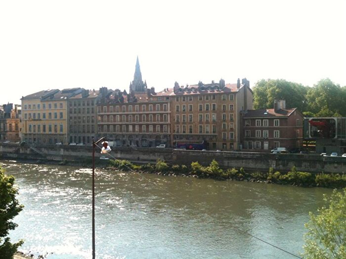 Appartement à louer - Saint Laurent, Grenoble - 1 pièce