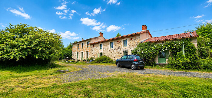 Le Champ-Saint-Père - Maison 9 pièces à vendre