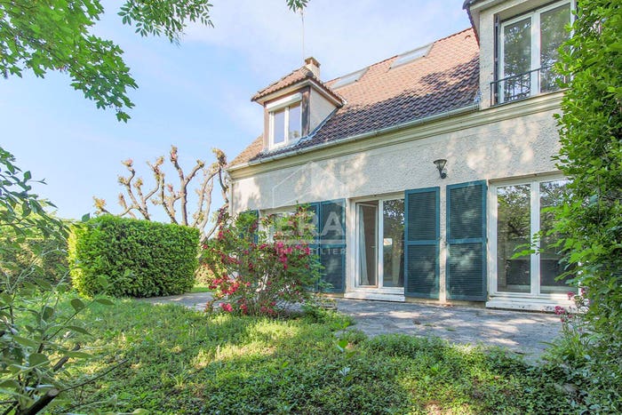 Maison 7 pièces à Crespières, à louer