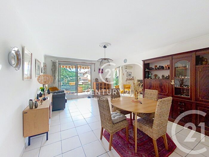 Tassin-la-Demi-Lune, Charles de Gaulle : Appartement 4 pièces à vendre