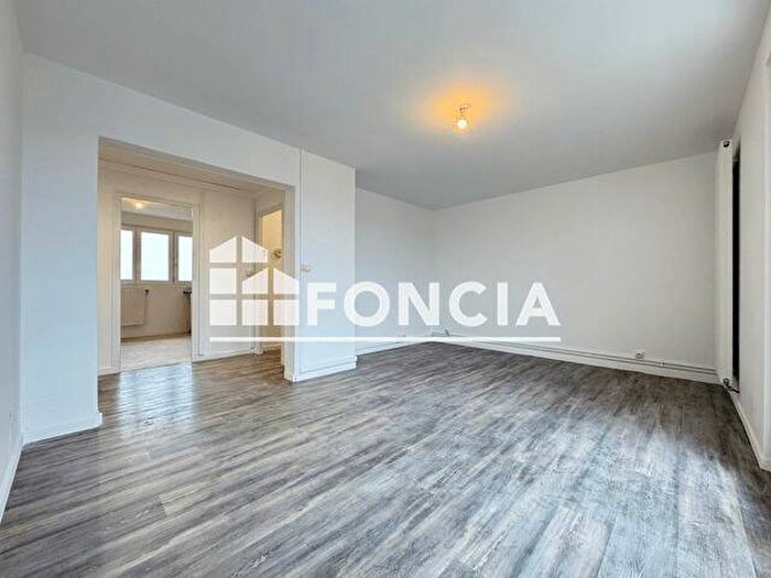 Appartement à louer - Langevin-Barbusse, Saint-Étienne-du-Rouvray - 3 pièces - 2 chambres