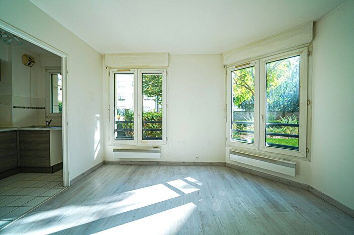 Appartement à louer - Tassigny-Leclerc Centre, Lagny-sur-Marne - 1 pièce