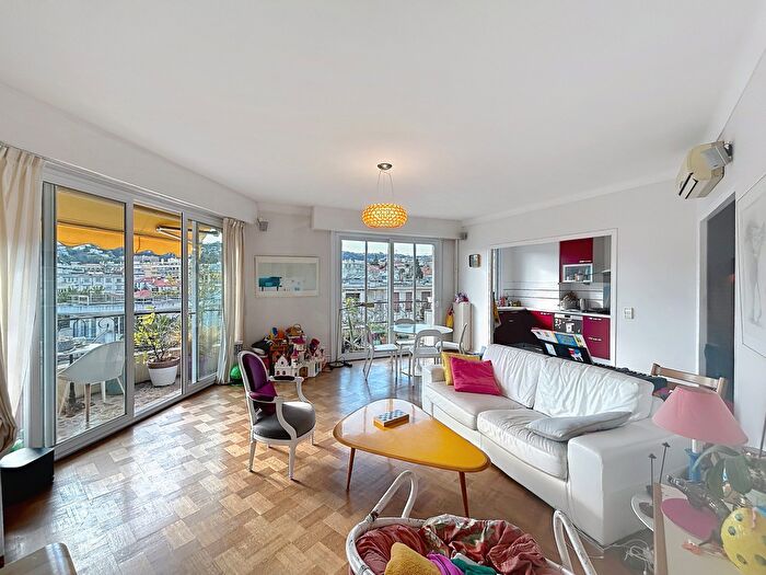 Nice, Saint-Lambert, Bas-Cimiez - Appartement 3 pièces à vendre