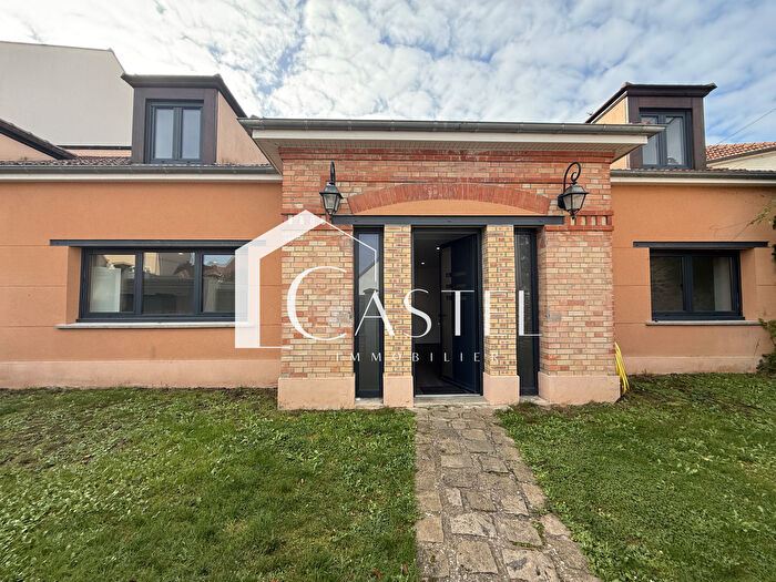 Maison 5 pièces à vendre à Orgeval