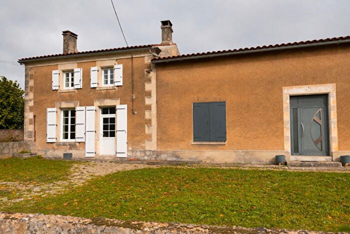 Maison à vendre - Aulnay - 12 pièces - 6 chambres