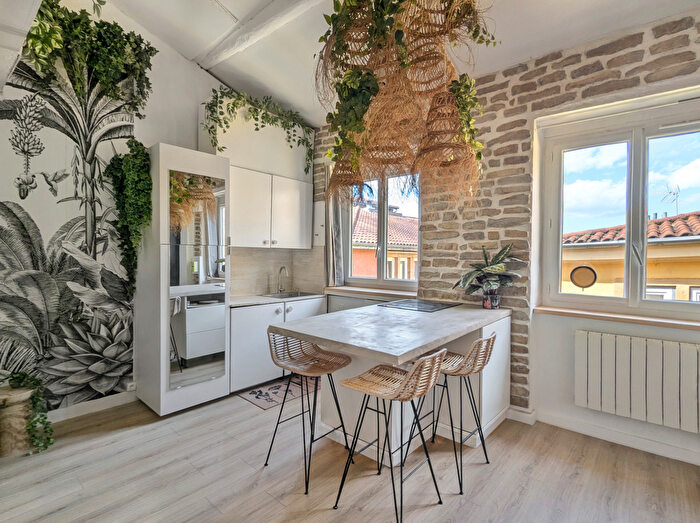 Appartement 2 pièces à Lyon 1er, Ouest des Pentes, à vendre