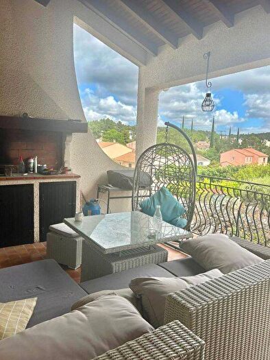 Est Nord Est et Sud Est, Saint-Gély-du-Fesc : Maison 5 pièces à louer