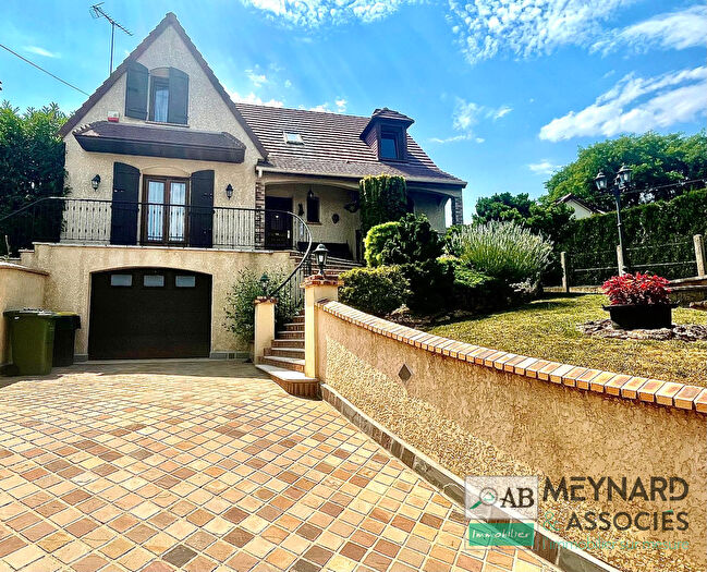 Maison 6 pièces à Guérard, à vendre