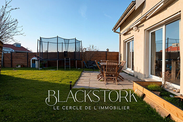 Maison à vendre - Fessenheim - 6 pièces - 4 chambres