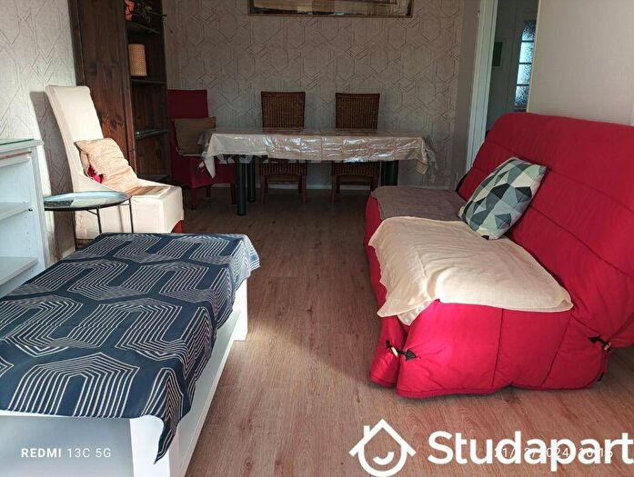 Appartement à louer - Rechèvres-Bas Menus-Boulevard, Chartres - 1 pièce - 3 chambres