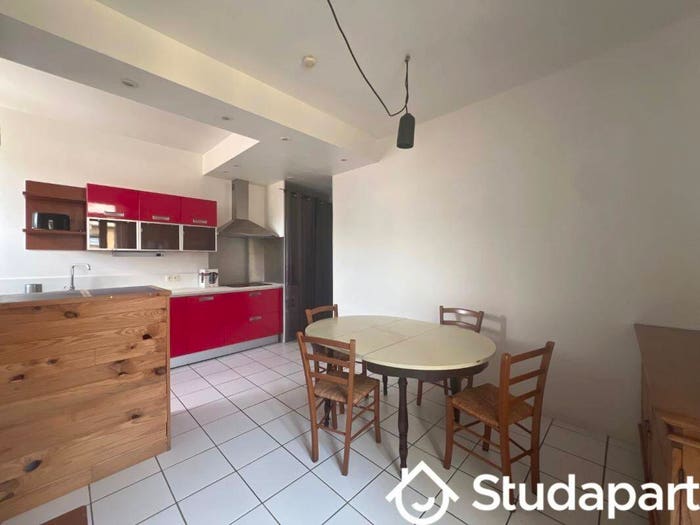 Laurier-Les Charmettes, Chambéry : Appartement 1 pièce à louer
