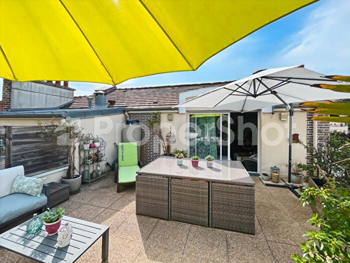 Appartement 5 pièces à Sèvres, à vendre