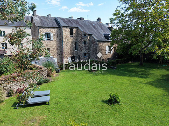 Saint-Lô, Nord - Maison 9 pièces à vendre