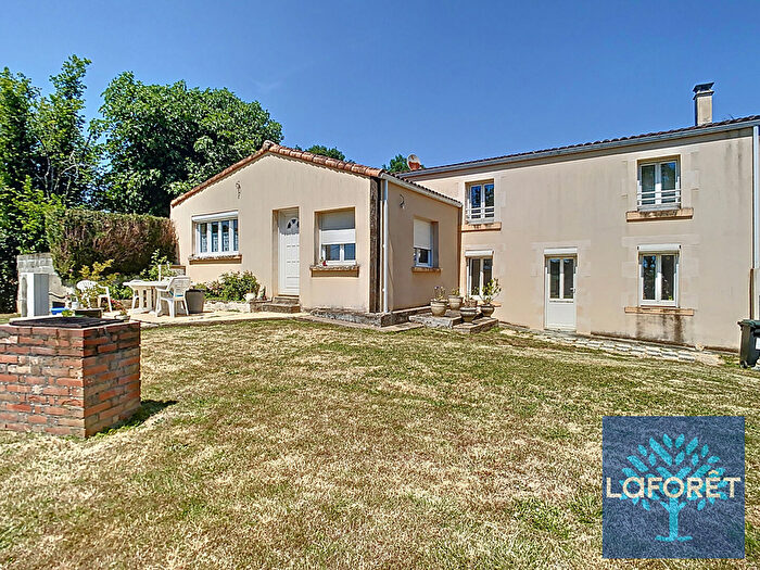 Maison à vendre - Mouilleron-en-Pareds - 7 pièces - 4 chambres