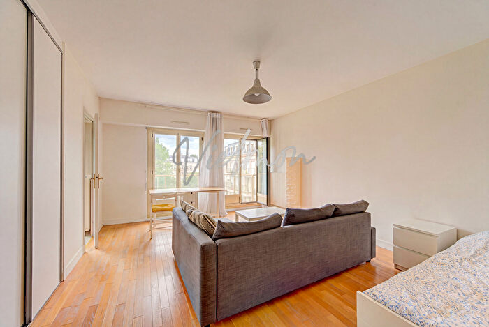 Saint-Germain-en-Laye, Centre-ville, Quartiers forestiers - Appartement 1 pièce à vendre