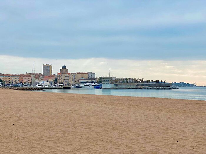 Appartement 2 pièces à Fréjus Plage, à louer