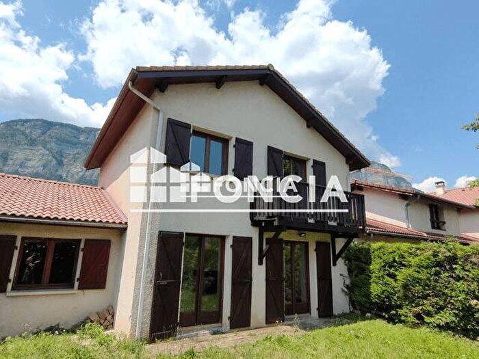 Maison à louer - Ardillais-Clapisses-Le Gas-Charmanches, Crolles - 4 pièces - 3 chambres