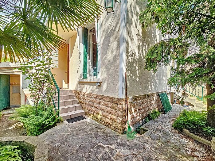 Maison à vendre - Nanterre, Plateau - 2 pièces - 1 chambre