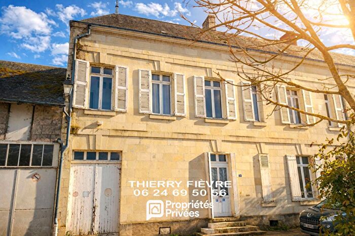 Maison à vendre - Montsoreau - 5 pièces - 4 chambres