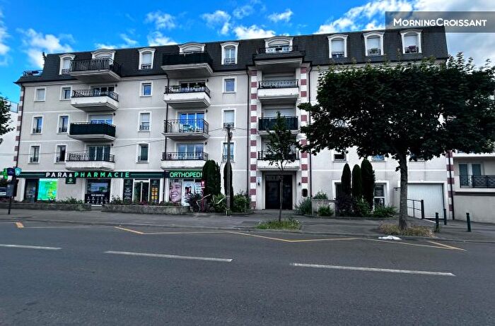 Appartement à louer - Noisy-le-Grand, Sud - 1 pièce