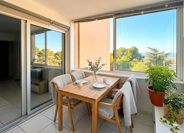 Appartement à vendre - Sète, Saint-Clair - 2 pièces - 1 chambre