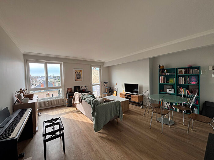 Appartement 4 pièces à Reims, Centre-ville, à louer
