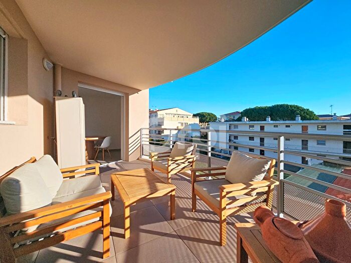 Appartement à vendre - Antibes, Rastines, Super Antibes, Laval, La Fontonne - 3 pièces - 2 chambres