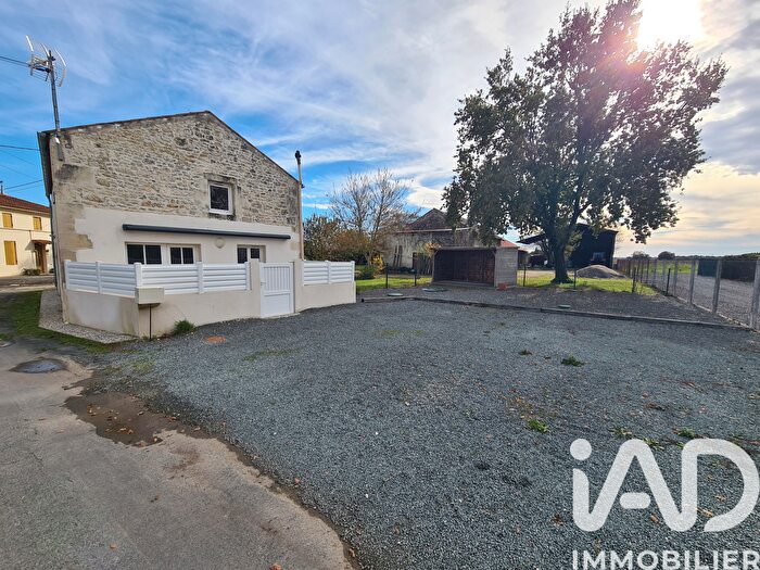 Maison à vendre - Saint-Sulpice-dArnoult - 6 pièces - 3 chambres