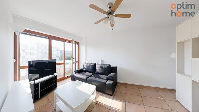 Appartement à vendre - Aix-en-Provence, Val Saint-André - 1 pièce